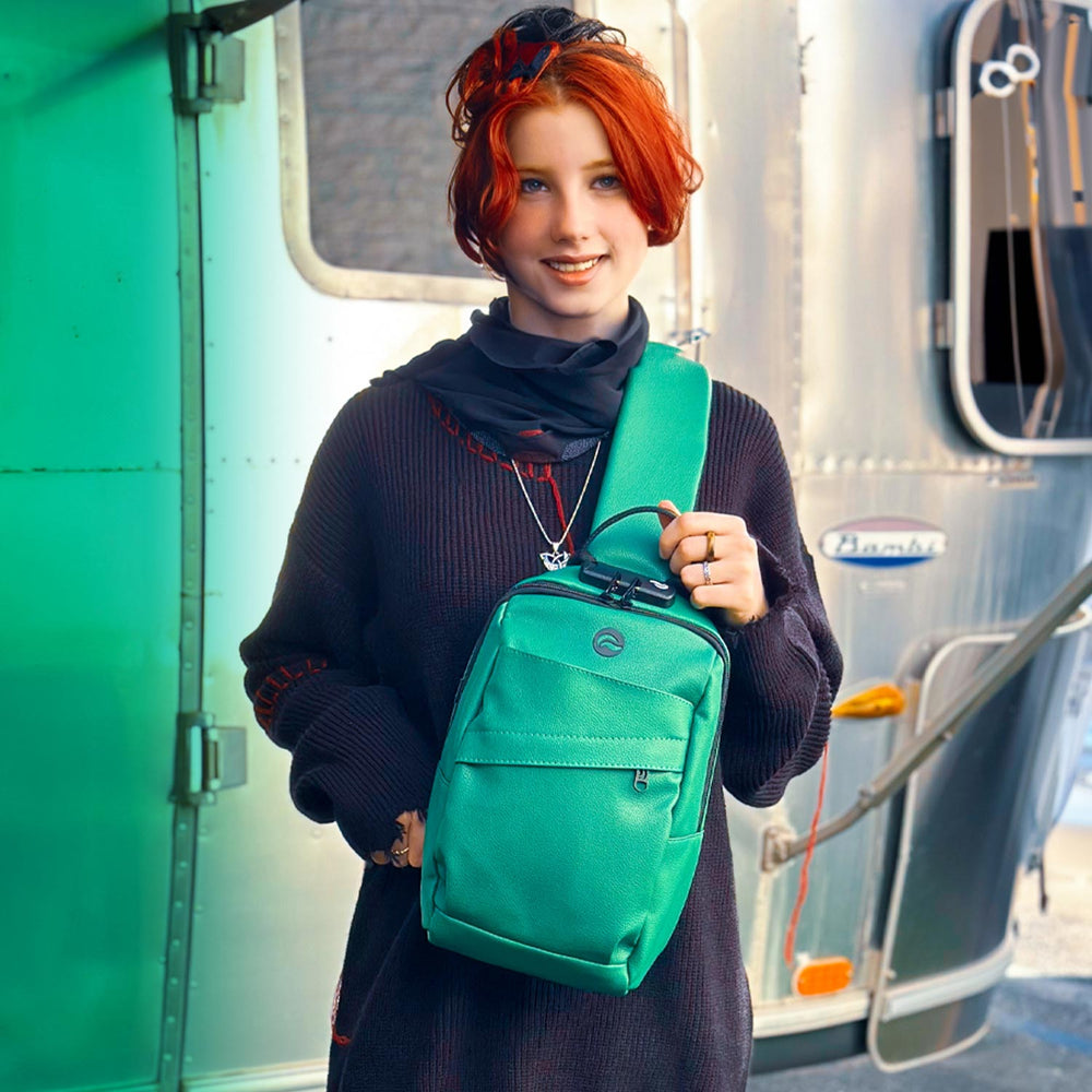 Uno - Green Faux Leather